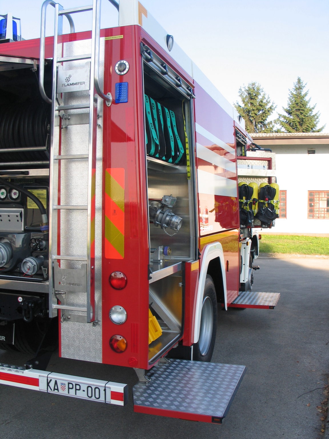 FF TLF 6000 4x4 Tank Pumper - Flammifer