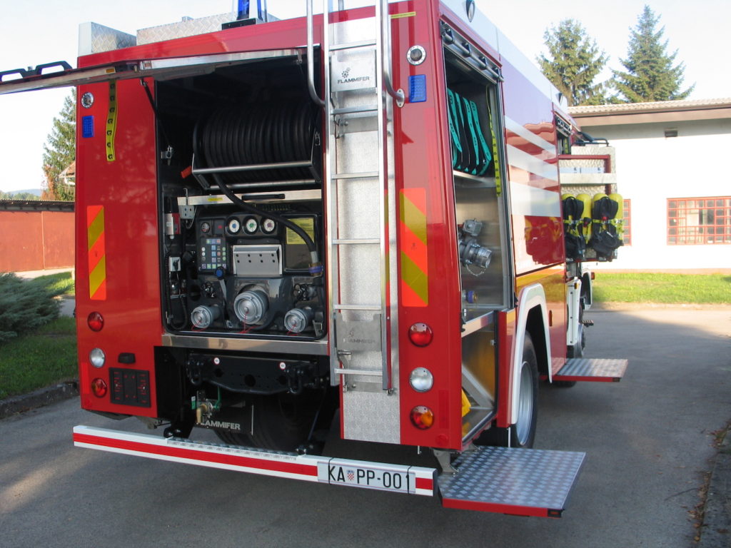 FF TLF 6000 4x4 Tank Pumper - Flammifer